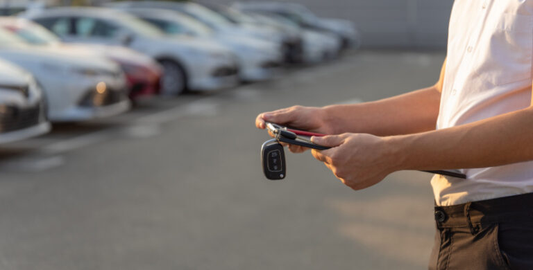 Essential Features of a Dealership Management System